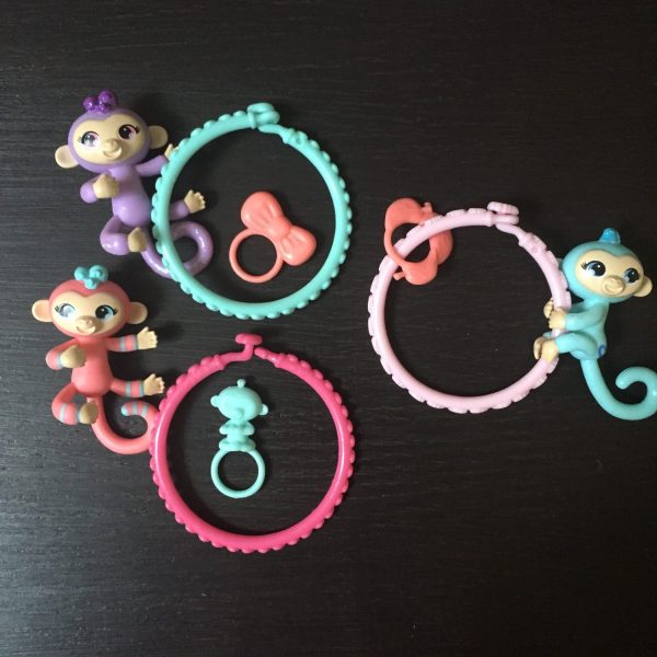 Today is #FingerlingsFriday! Introducing New Fingerlings Minis! # ...
